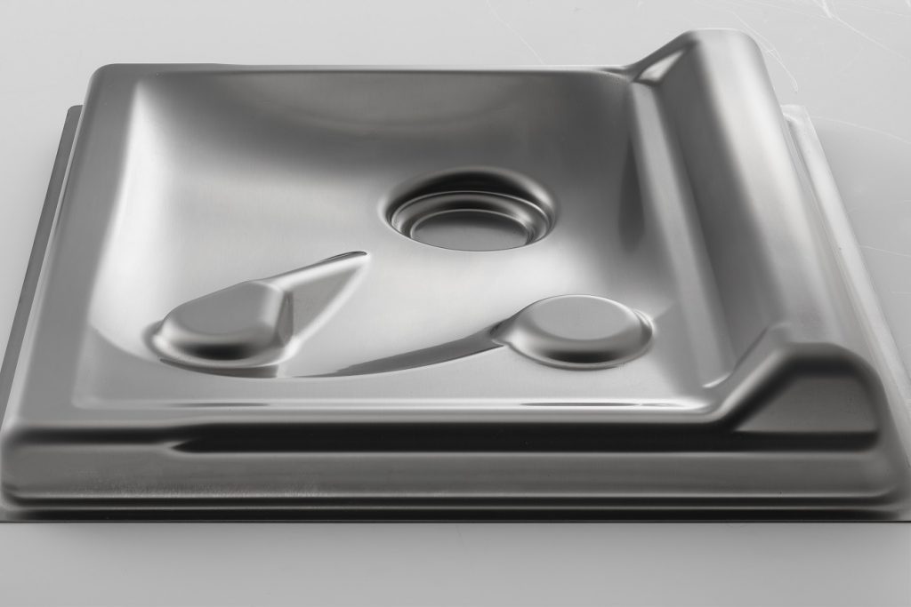 Case study: sink for water distribution column